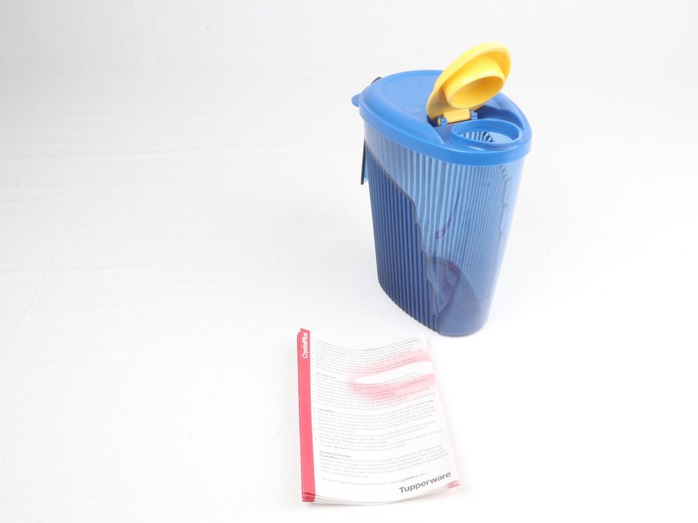 Tupperware Crystal Plus Krug (Neu (gemäss Beschreibung)) in Steinen für ...