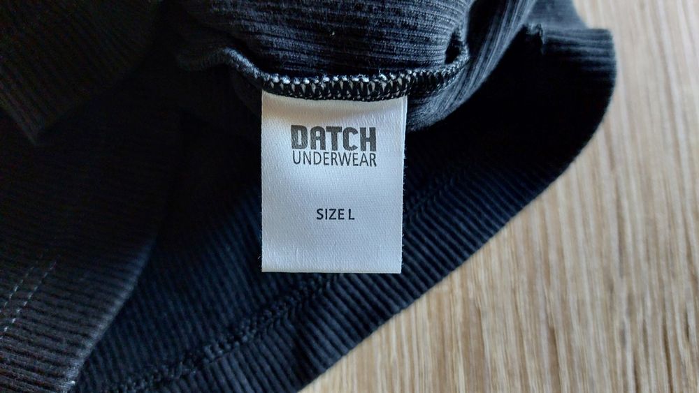 Wegen Platzmangel nur noch bis 22.10. / 2x DATCH Tank Top (Gebraucht ...