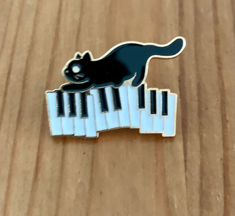 Pin Katze Klavier (Neu und originalverpackt) in Geneve für CHF 1 – mit Lieferung auf Ricardo kaufen