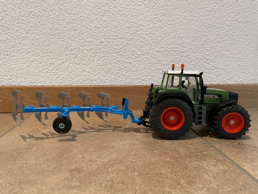 SIKU Fendt 930 mit Pflug (Neu und originalverpackt) in Kreuzlingen für ...