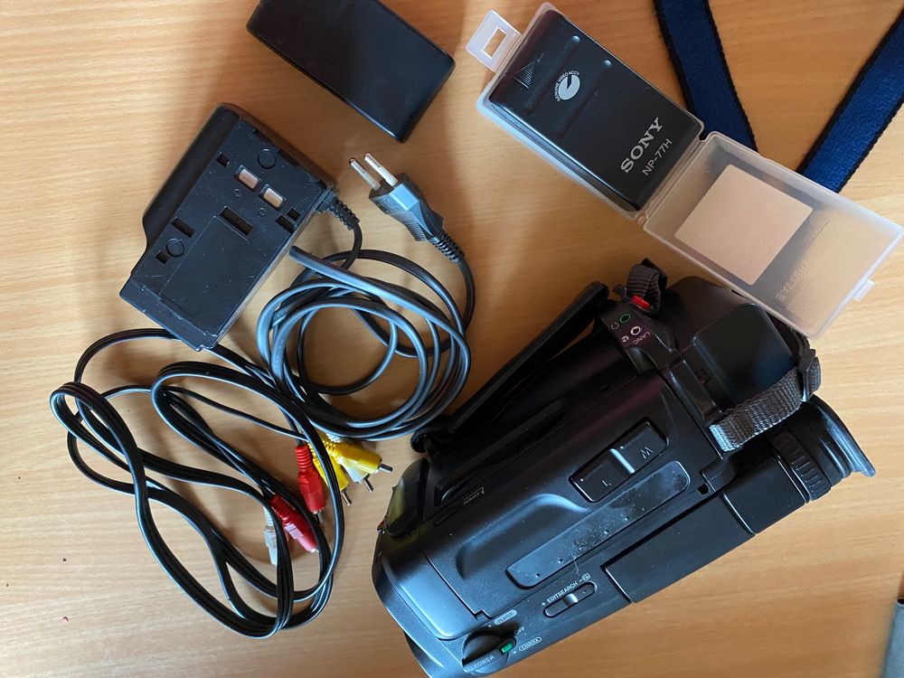 Sony Handycam video Hi8 (Gebraucht) in für CHF 99 – mit Lieferung auf ...