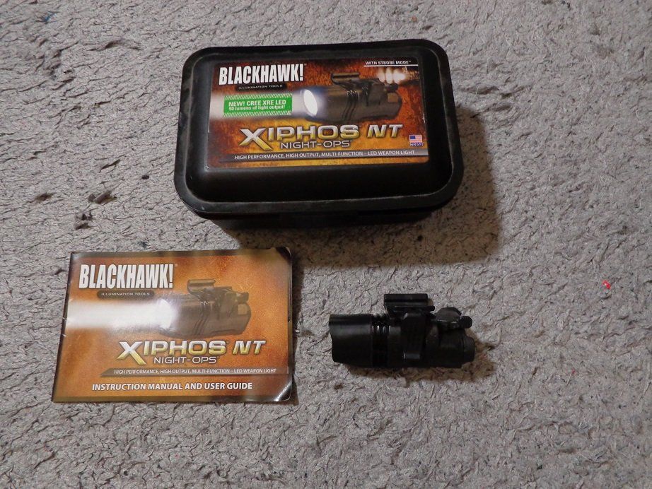 Blackhawk! XIPHOS NT (NIght-OPS) Taktischelampe (Neu (gemäss ...