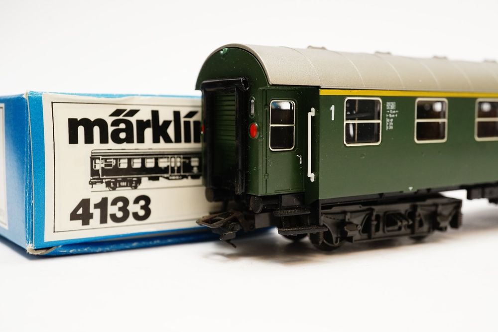 8∂ Märklin 4133 DB Umbauwagen BDyg 533 grün mit Licht (Gebraucht) in ...