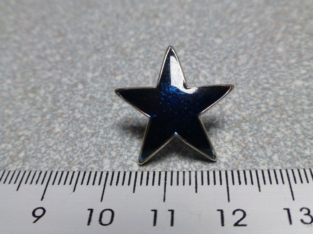 PIN PINS KUNST Stern (Gebraucht) in Gränichen für CHF 1 – mit Lieferung ...