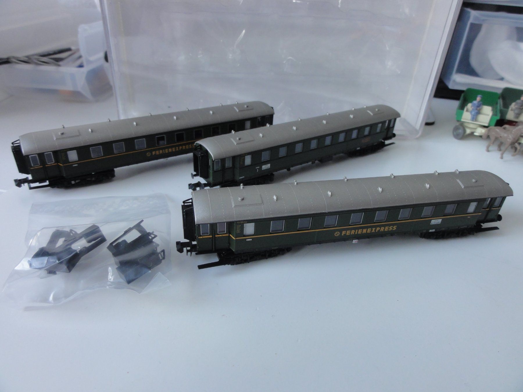 Minitrix Spur N 15758 Wagen-Set DER Ferienexpress m. 3 Wagen (Neu ...