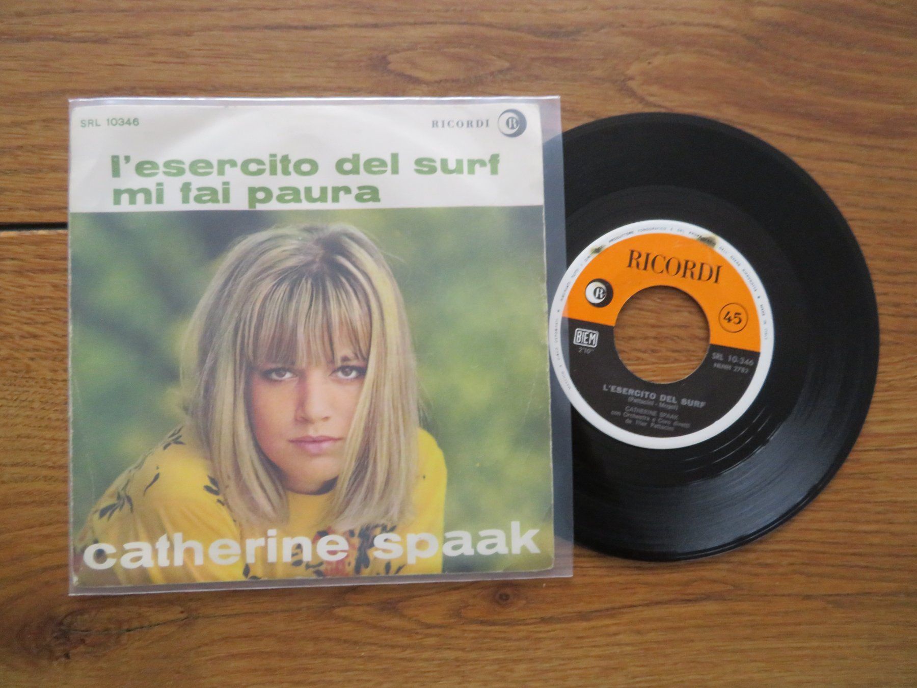 Catherine Spaak - L'esercito del surf - Vinyl Single 🎶🎵... (Neu (gemäss ...
