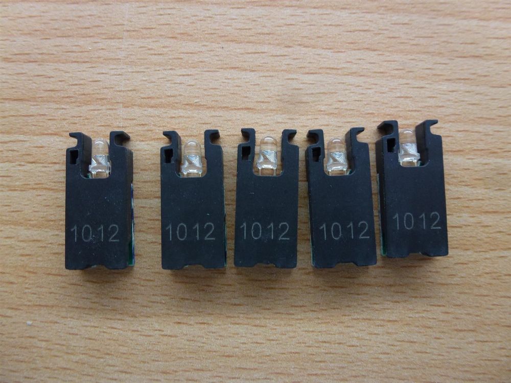 5St. LED 230V rot zu Feller Schalter -Ta | Kaufen auf Ricardo