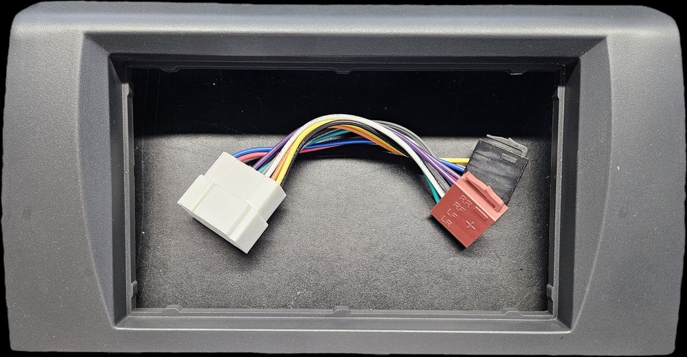 Radioblende Autoradio Suzuki Swift 2006 bis 2010 (2 DIN) (Gebraucht) in Riazzino für CHF 49 ...