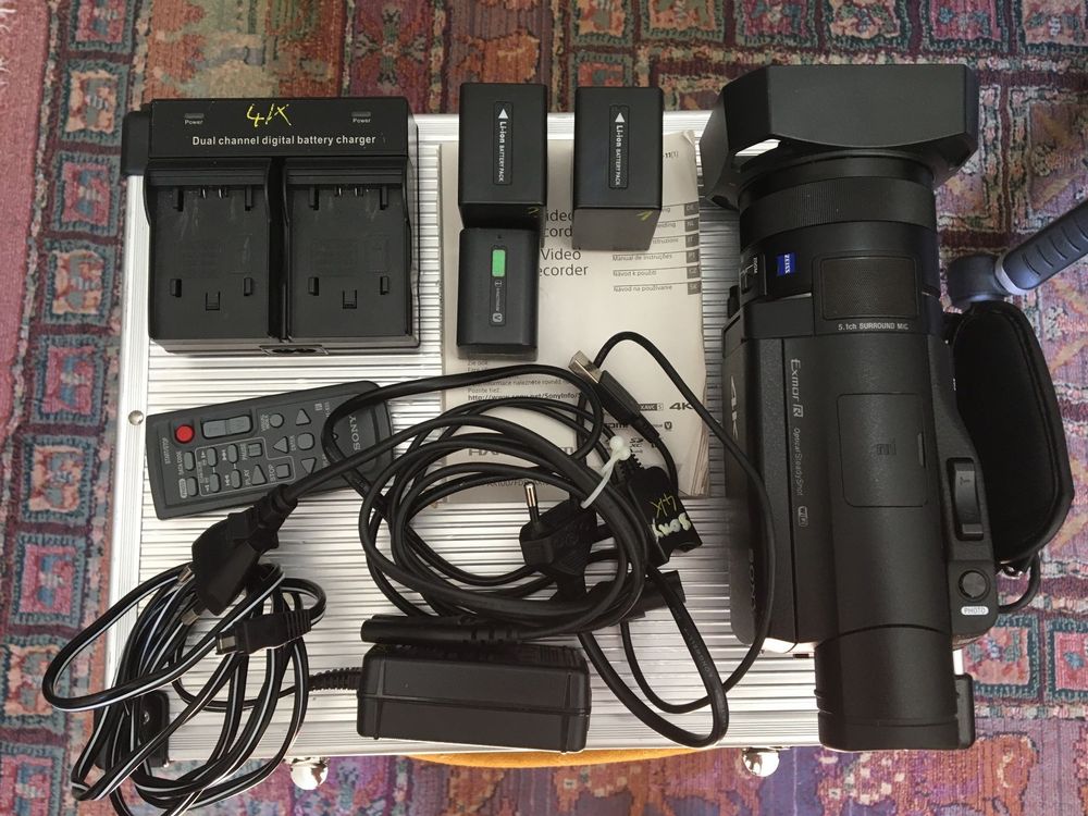 Sony FDR ax100e 4K 20 Megapixel Plus 3 Akkus und Ladestaion | Kaufen ...