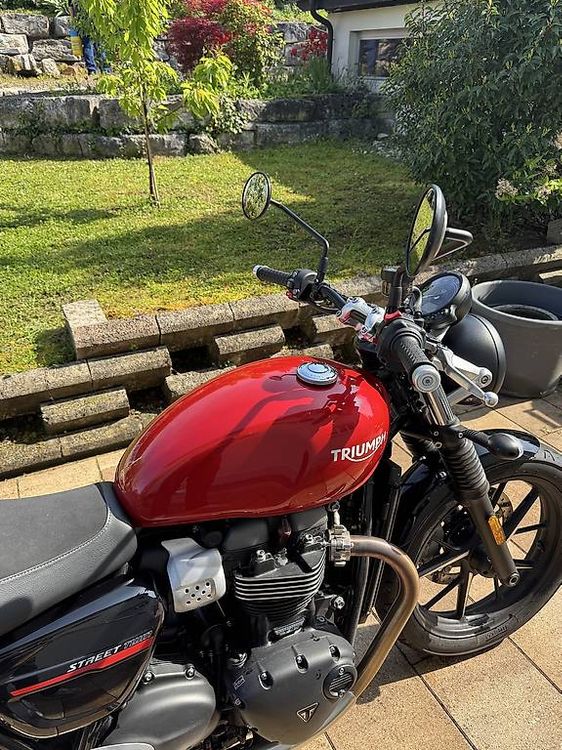 Triumph Street Twin, Rot, Top Zustand, JG. 2020! (Gebraucht) in ...