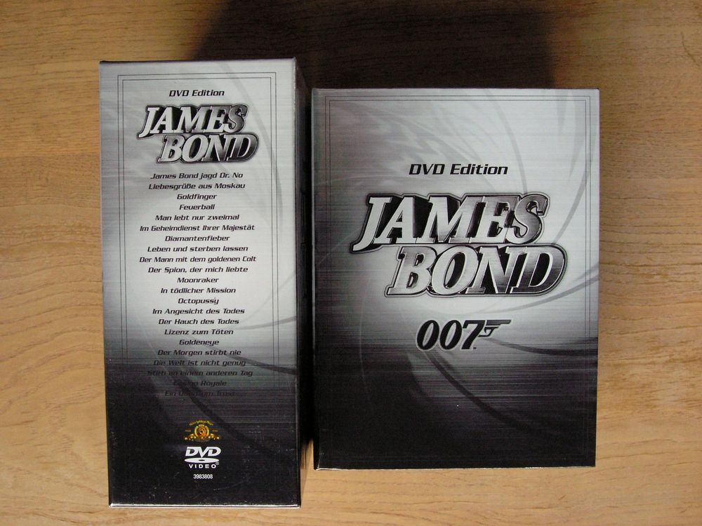 James Bond 007 Ultimate Edition 22 DVDs (Gebraucht) in Zuzwil SG für CHF 56 – mit Lieferung auf ...