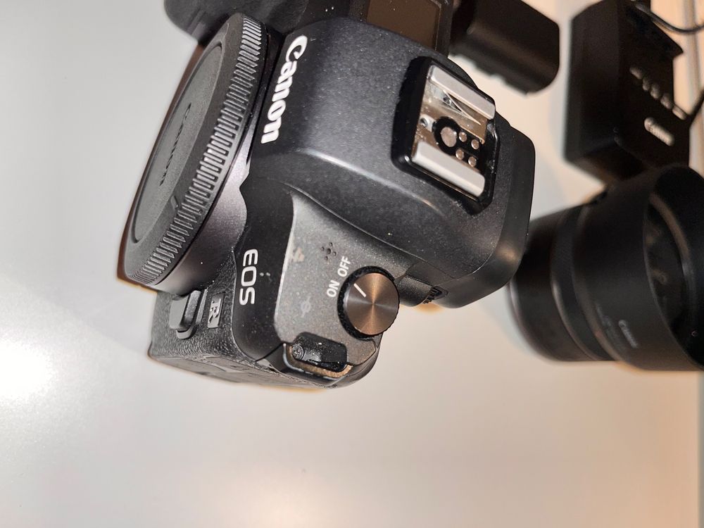 Canon EOS R und Blitz 430 ex II (Gebraucht) in für CHF 869 – mit Lieferung auf Ricardo kaufen