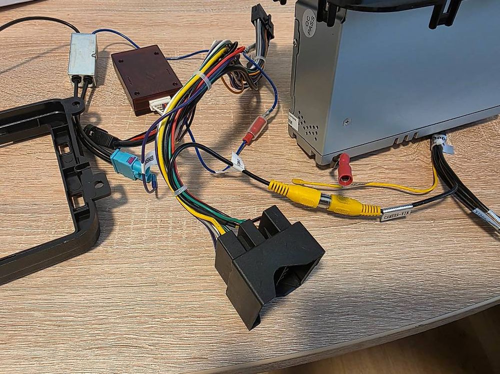 CARTEC PX-5 PRO+ Android 9" Autoradio mit DAB+ VW (Gebraucht) in Gais für CHF 180 – nur Abholung ...