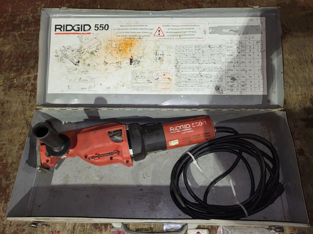 RIDGID 550-1 Säbelsäge mit Kettenrohrhalter (Gebraucht) in Egg SZ für ...