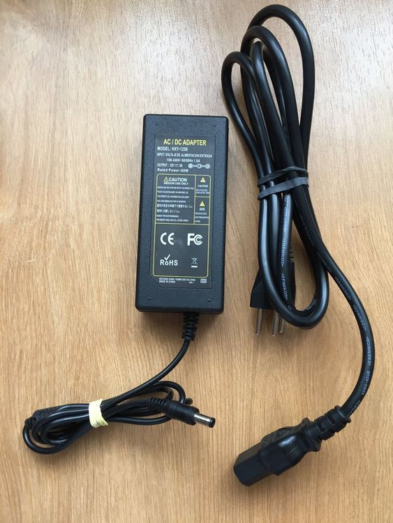 AC/DC ADAPTER, HXY-1250, 12V-5A (Gebraucht) in Oftringen für CHF 6 ...
