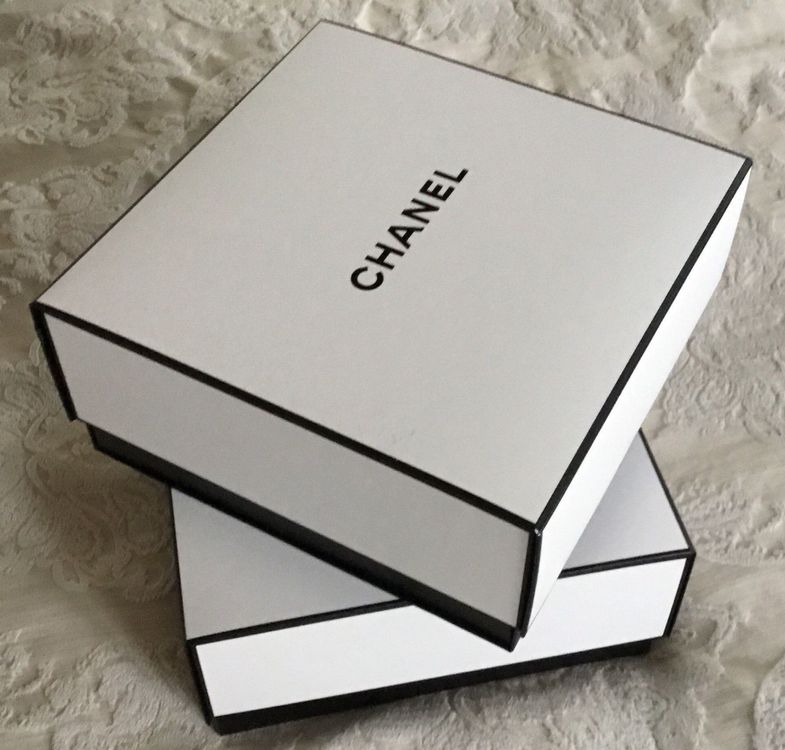 Chanel Gift Box | Kaufen auf Ricardo