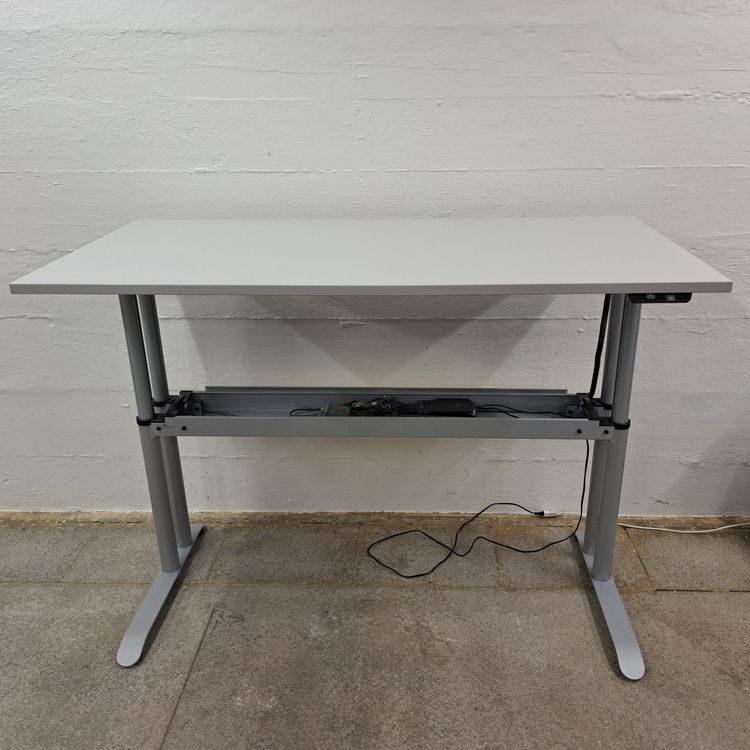 Elektro Schreibtisch Stehtisch Pult Bürotisch (Gebraucht) in Belp für ...