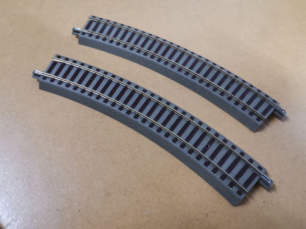 42 Stück - Roco 61122 - Gebogenes Gleis R2, 30° (Gebraucht) in St ...