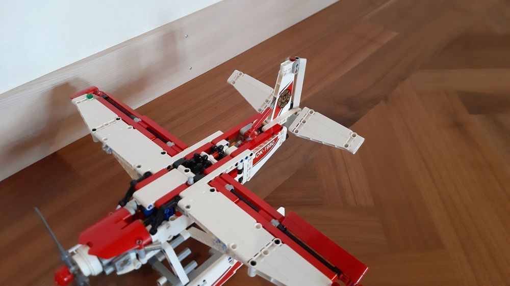 Lego Technic 42040 Feuerwehr Löschflugzeug ( Fire plane ) | Kaufen auf Ricardo