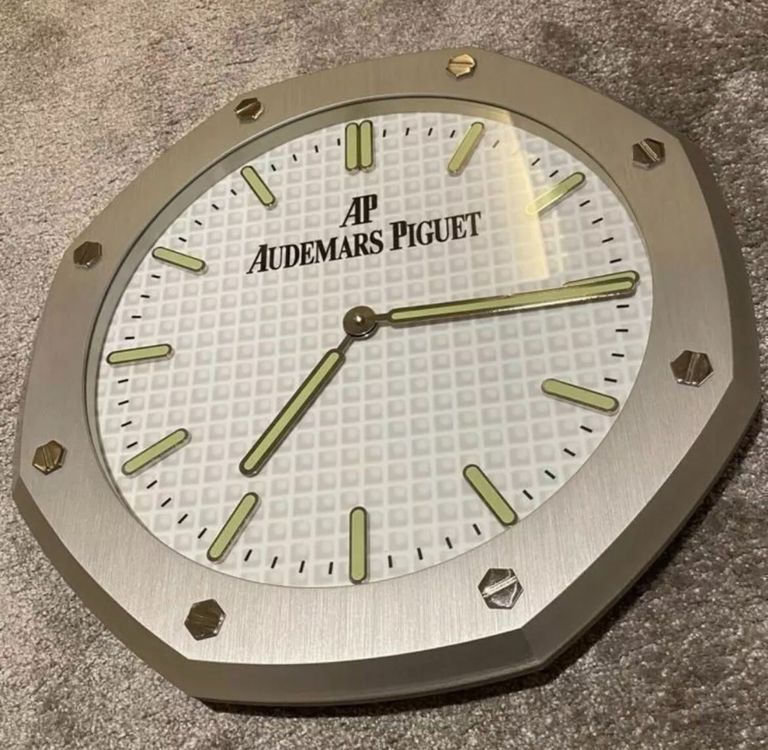 Audemars Piguet wall clock | Kaufen auf Ricardo