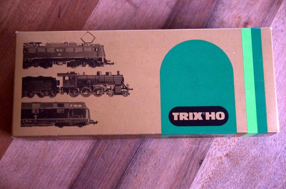 Trix 2409 - DR Baureihe 38 403 (Gebraucht) in Schönenwerd für CHF 68 ...