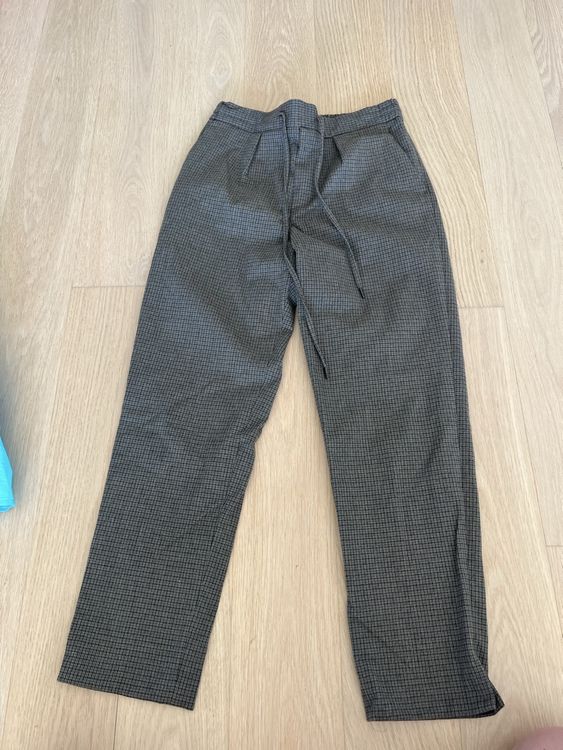 Zara Hose 34 (Gebraucht) in Meggen für CHF 3 – mit Lieferung auf ...