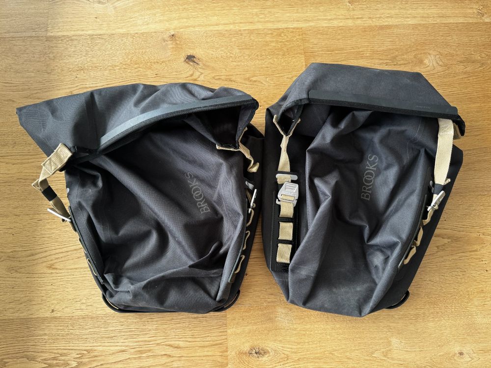 NEW - 2 Sacoches vélo Brooks (Neu (gemäss Beschreibung)) in Neuchâtel ...