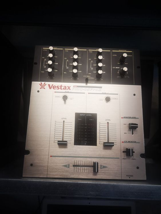 Vestax PMC-05 Pro 2 analoger Dj Mixer aus Japan (Gebraucht) in Zürich ...
