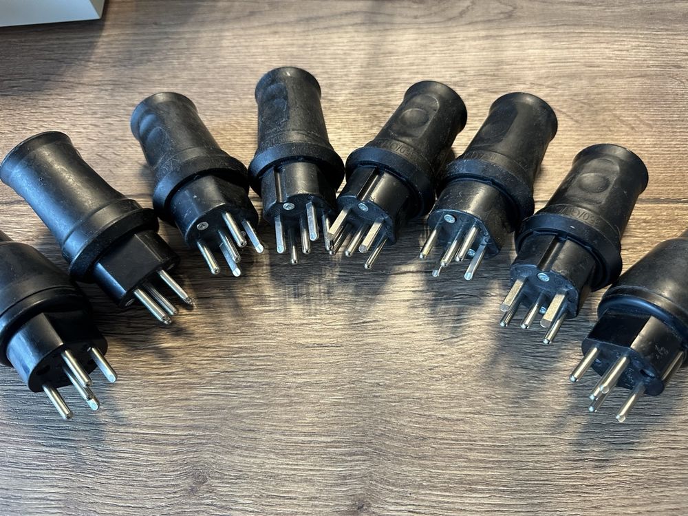 8 Stk. Gummi Stecker Typ 15 | Kaufen auf Ricardo