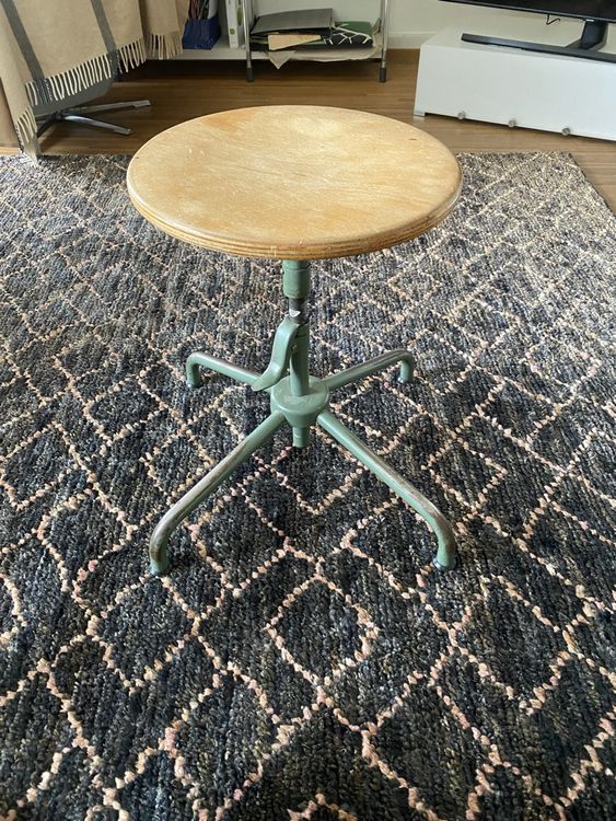 vintage industrie hocker höhenverstellbar (Gebraucht) in Zürich für CHF ...