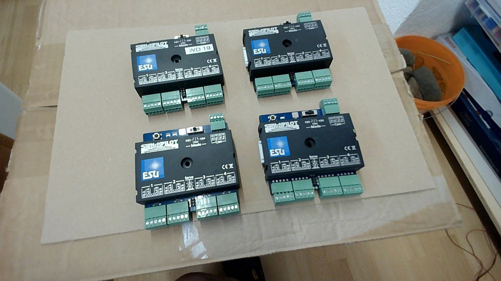 4x ESU SwitchPilot Decoder, DCC, neuwertig! | Kaufen auf Ricardo