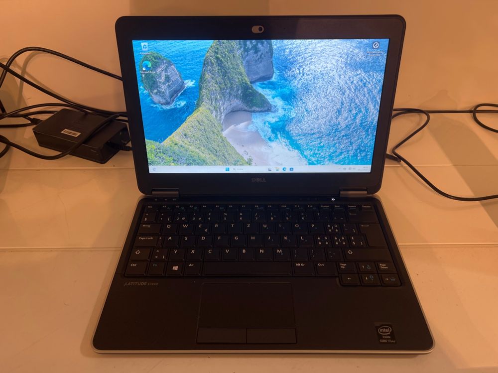 Dell Latitude E7240, i7, 4th gen, guter Zustand (Gebraucht) in Dietikon ...