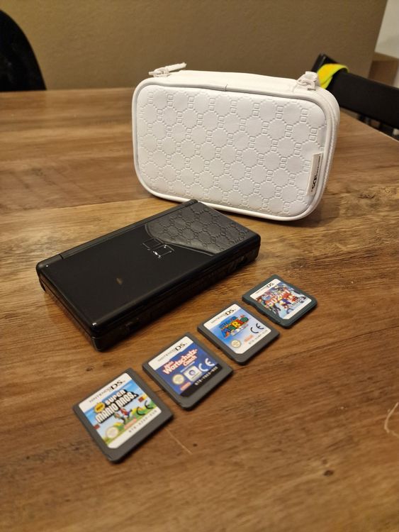 Nintendo DS Lite mit 505 Games (sehr gepflegt) | Kaufen auf Ricardo