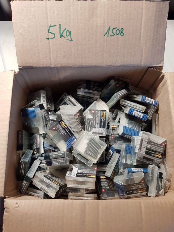 Restposten 5 kg Schrauben, Kleineisenwaren ab 1.- | Kaufen auf Ricardo