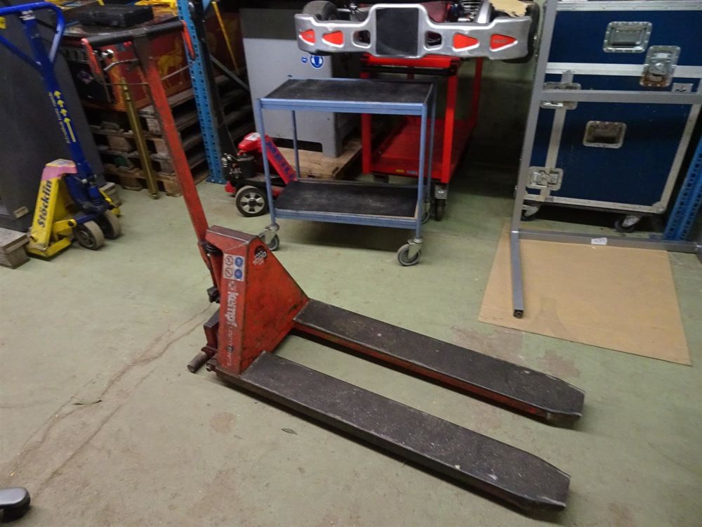 S449 Scherenhub-Rolli Kempf Hubhöhe 60cm (Gebraucht) in Necker für CHF ...