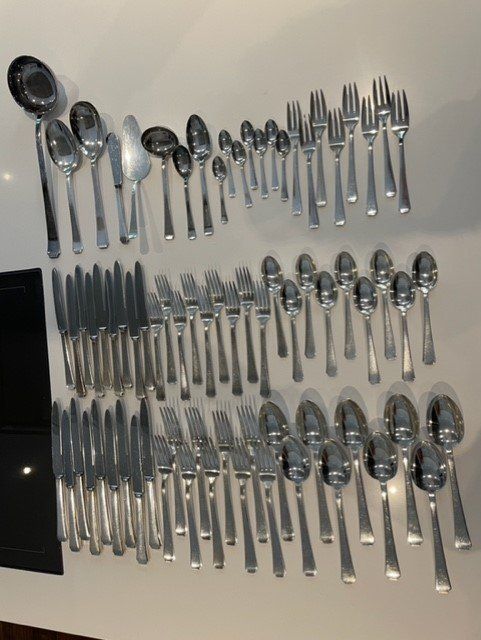 Silberbesteck 75-teilig (Gebraucht) in Bern für CHF 1100 – mit Lieferung auf Ricardo kaufen