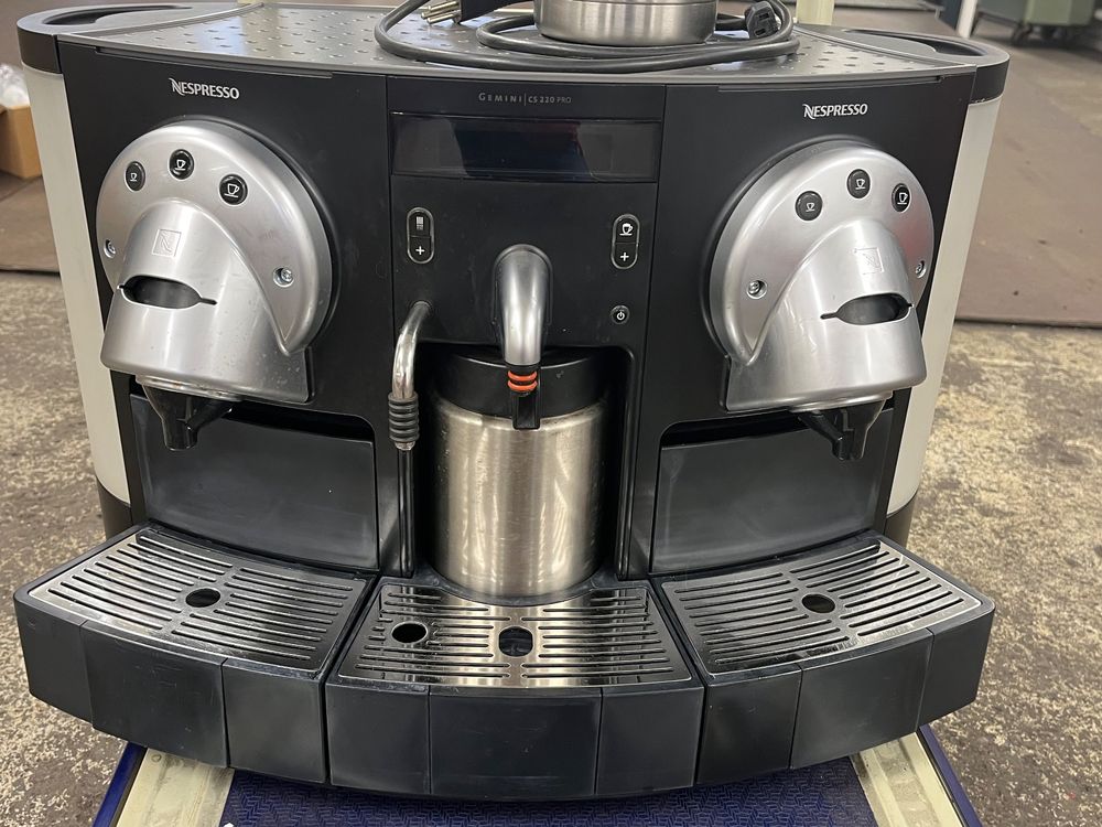 Nespresso Gemini CS 220 Pro Typ 702 (Gebraucht) in Bern für CHF 126 ...