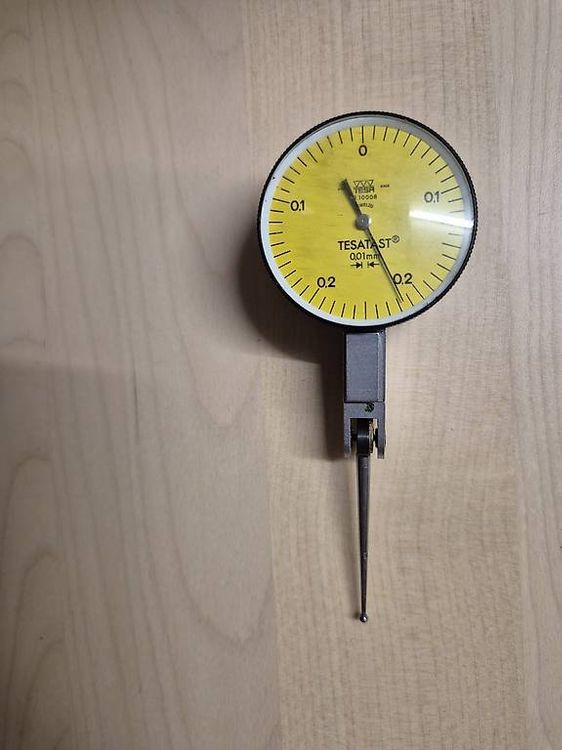 Tesatast Fühlhebelmessgerät Feinzeiger Messuhr 0.01 mm (Gebraucht) in ...