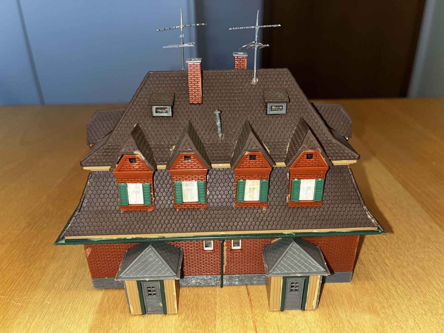 B-369 Faller Bausatz Siedlungshaus, montiert (Gebraucht) in Walenstadt ...