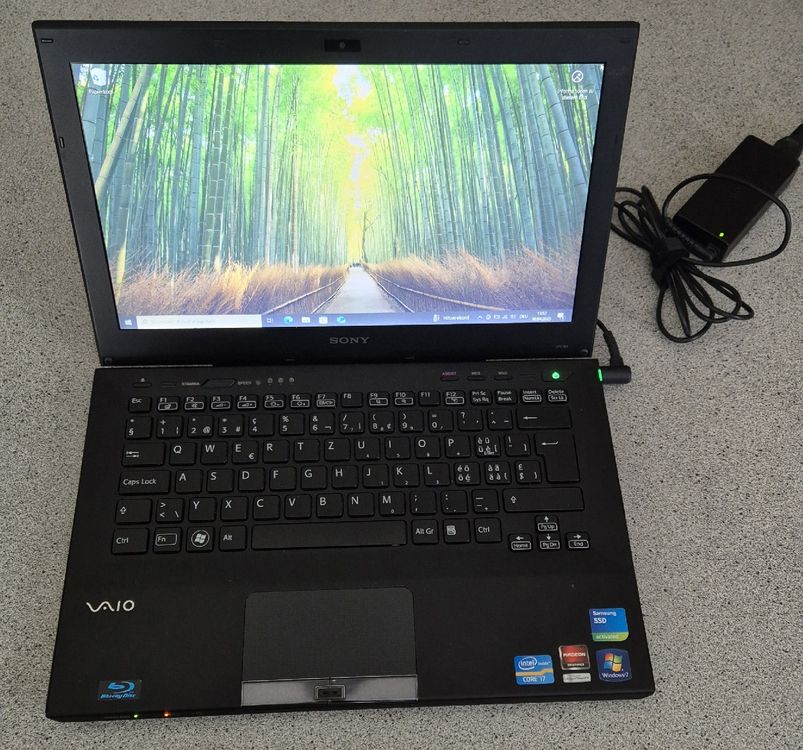 Sony VPCSA, W10 Pro, SSD 250GB, BlueRay (Défectueux) à Oberrieden pour ...