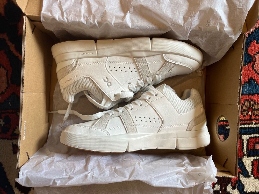 On Running The Roger Advantage White Sneakers New! (Neu und ...