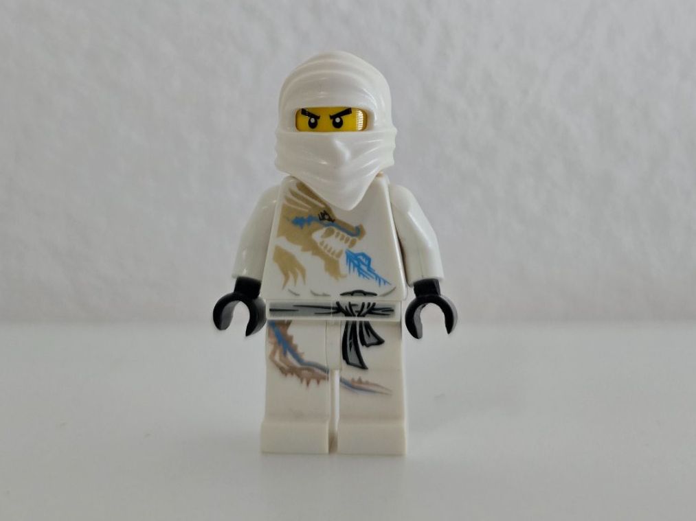 Lego Ninjago The Golden Weapons Zane DX njo0018 (Gebraucht) in Suhr für ...