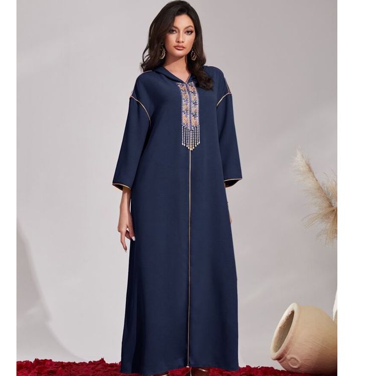 Robe bleu marine taille L (Neuf avec emballage d'origine) à Biel/Bienne pour CHF 19 – avec ...