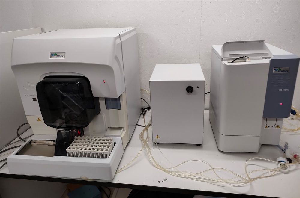 Sysmex XT 4000I & XS 800I set (Gebraucht) in Niederdorf für CHF 5000 ...
