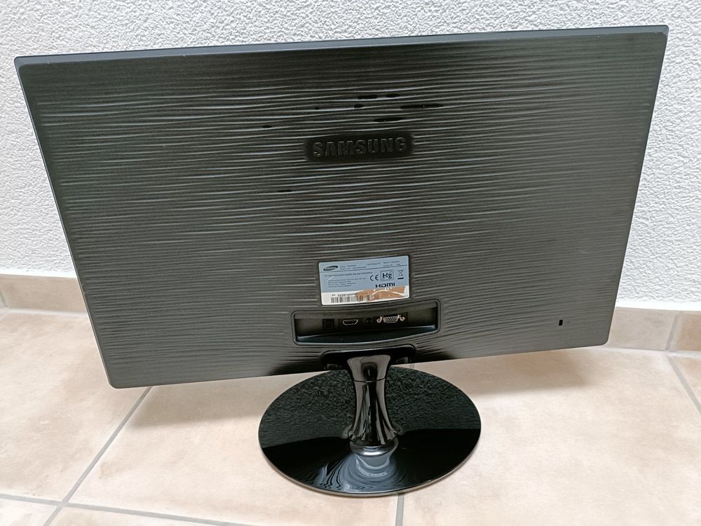 Monitor 24" Samsung S24D300 (Gebraucht) in Andwil SG für CHF 55 – mit ...
