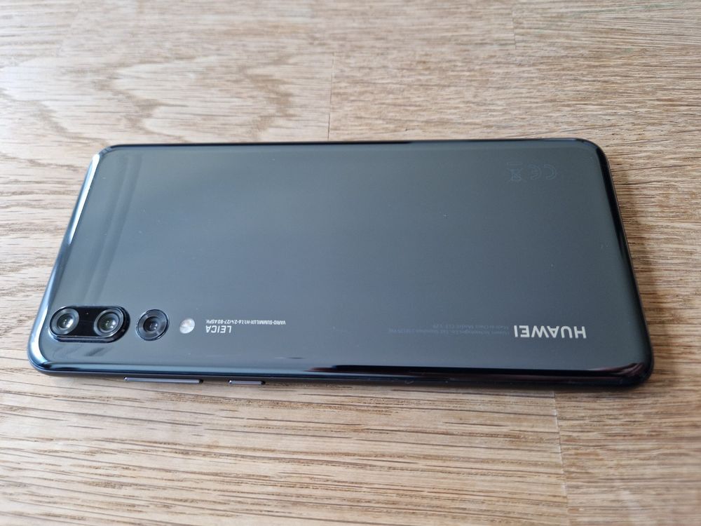 Huawai P20 Pro mit neuem Bildschirm und Akku | Kaufen auf Ricardo