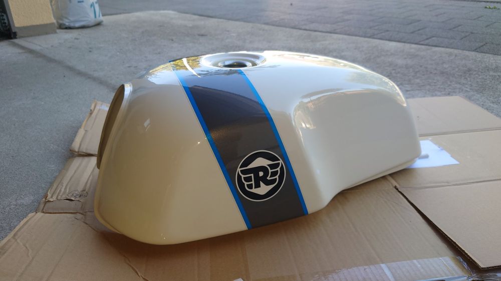 Tank für Royal Enfield Continental GT 650 (Gebraucht) in für CHF 50 ...