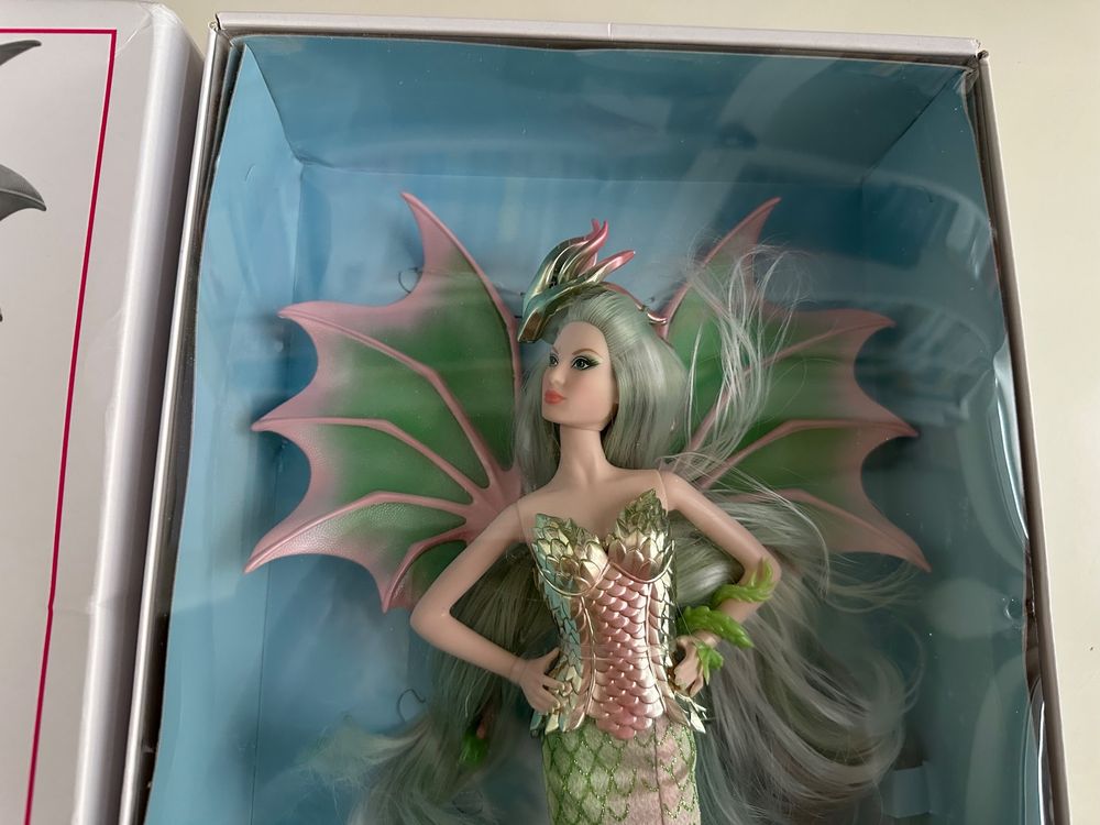 Barbie Signature Mythical Muse Dragon Empress Collector Doll (Neu und ...