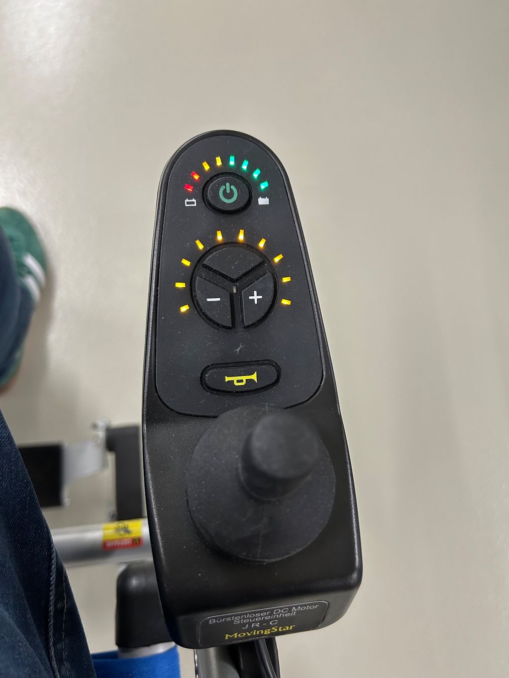 Moving Star 101 Elektrorollstuhl, klappbar, ideal auf Reisen (Neu ...