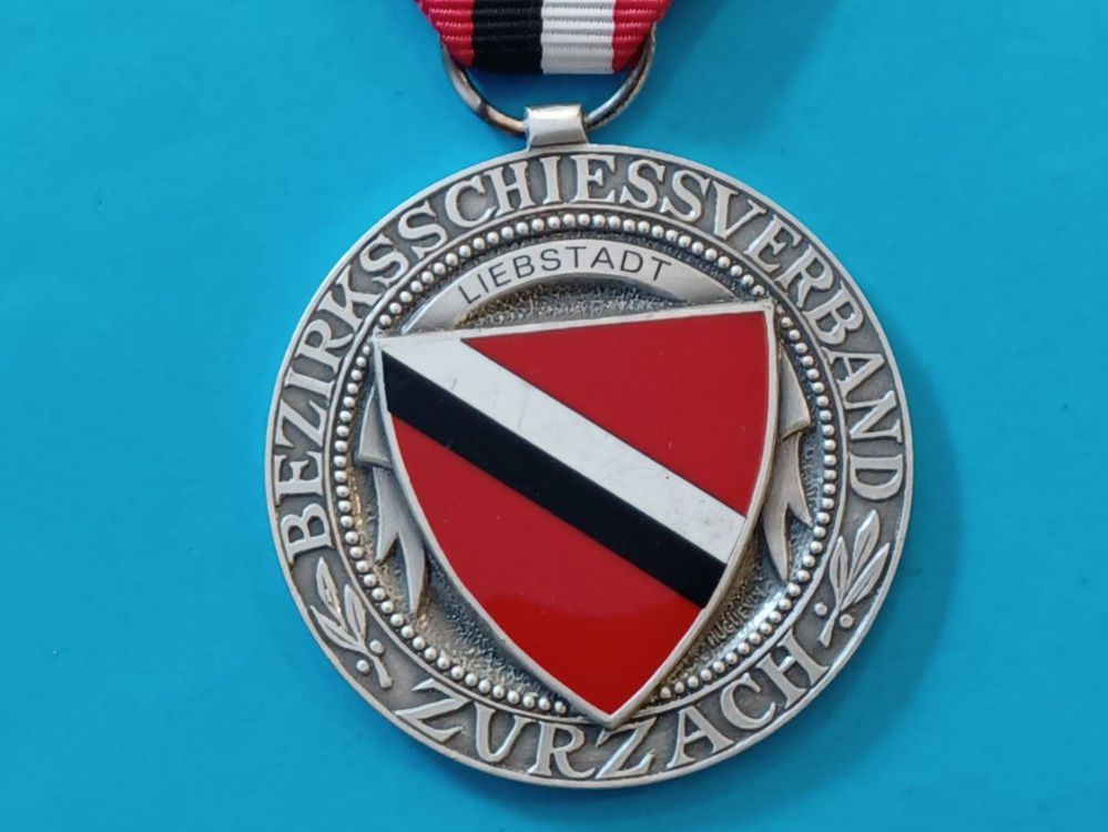 Kranz Auszeichnung 1995 (E296) (Gebraucht) in Altdorf UR für CHF 0.9 – mit Lieferung auf Ricardo ...